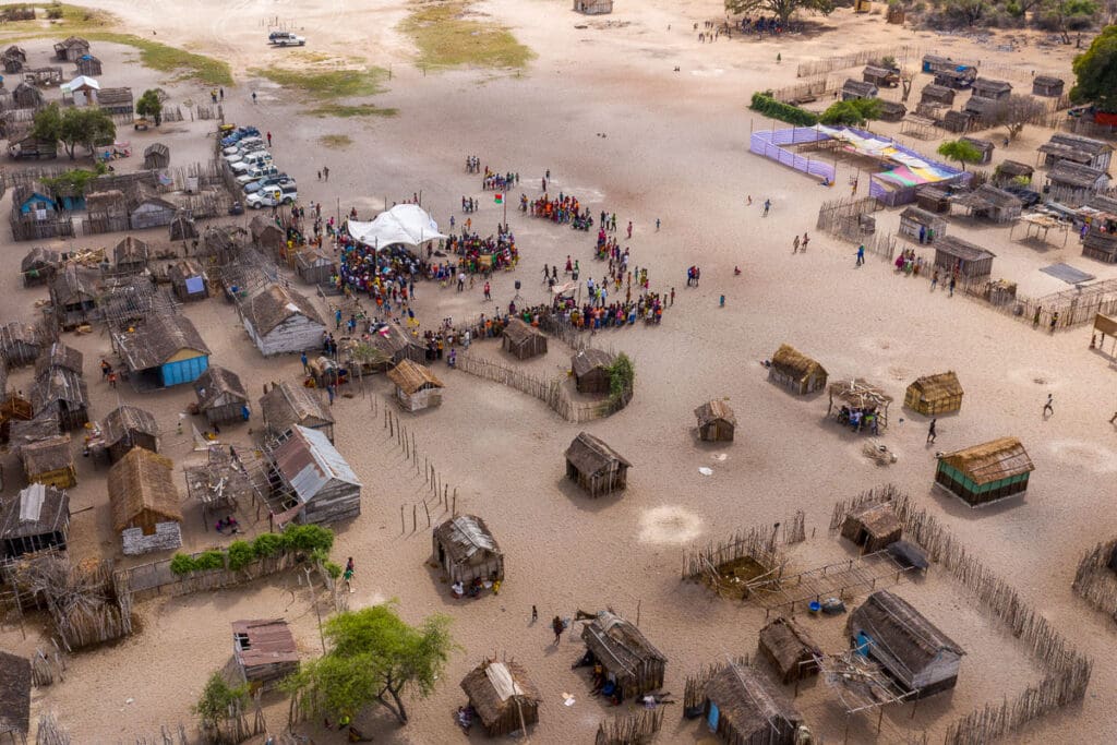 Communities in Madagascar launch the world’s largest mangrove carbon ...